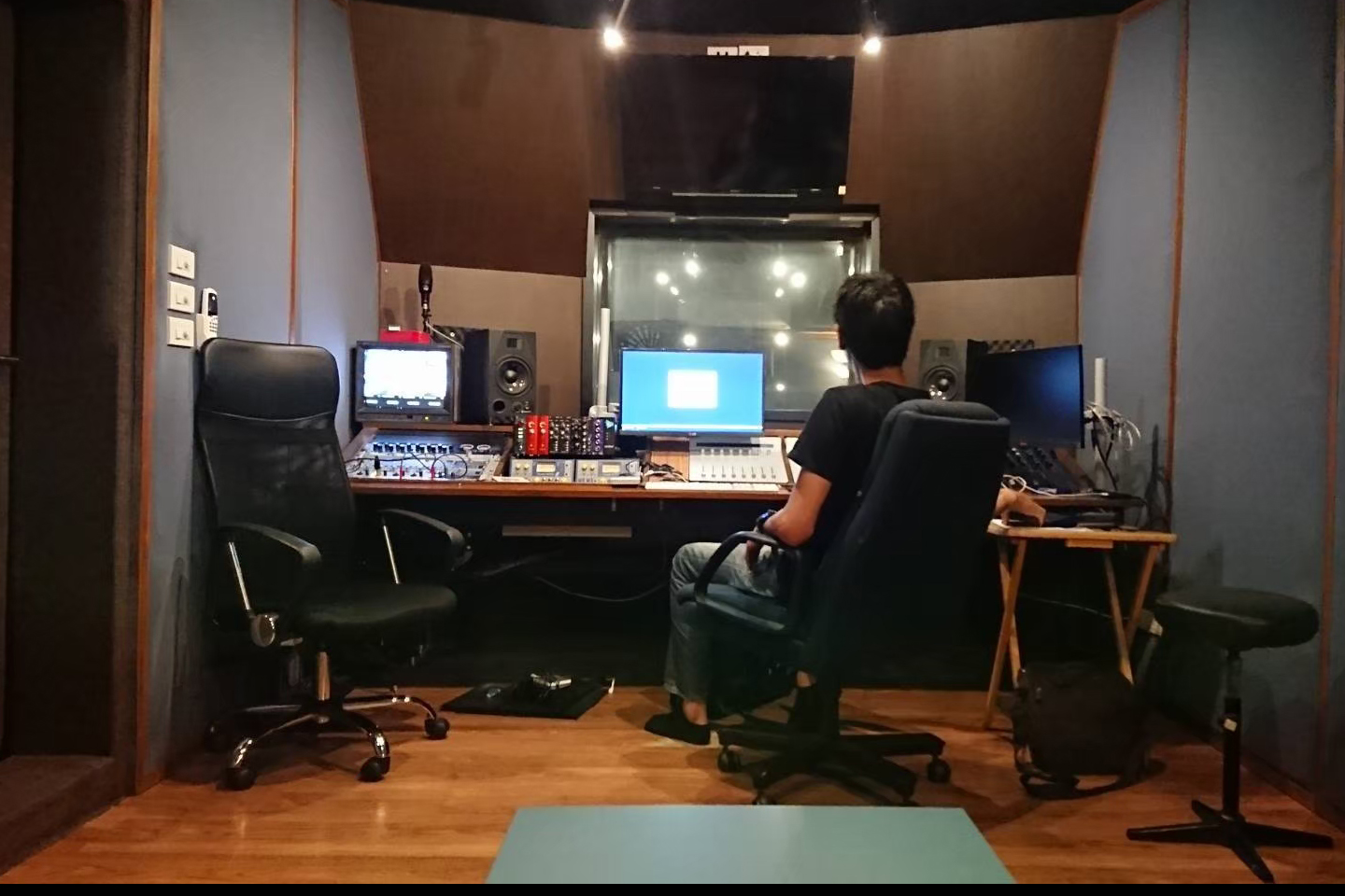 Studio B – DBS CO.,LTD
