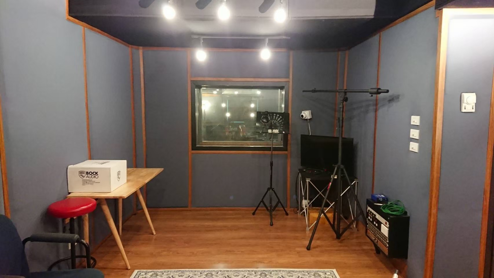 Studio B – DBS CO.,LTD